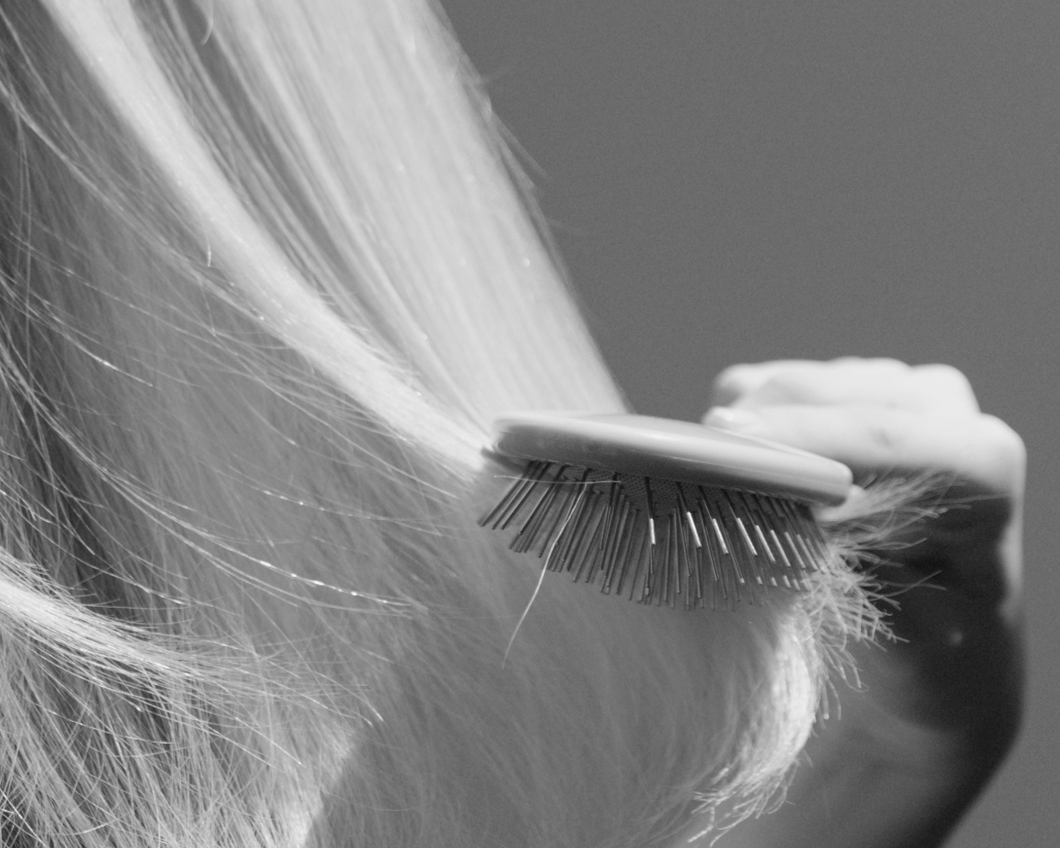 The Detangling Brush – Glow Beauty Hair